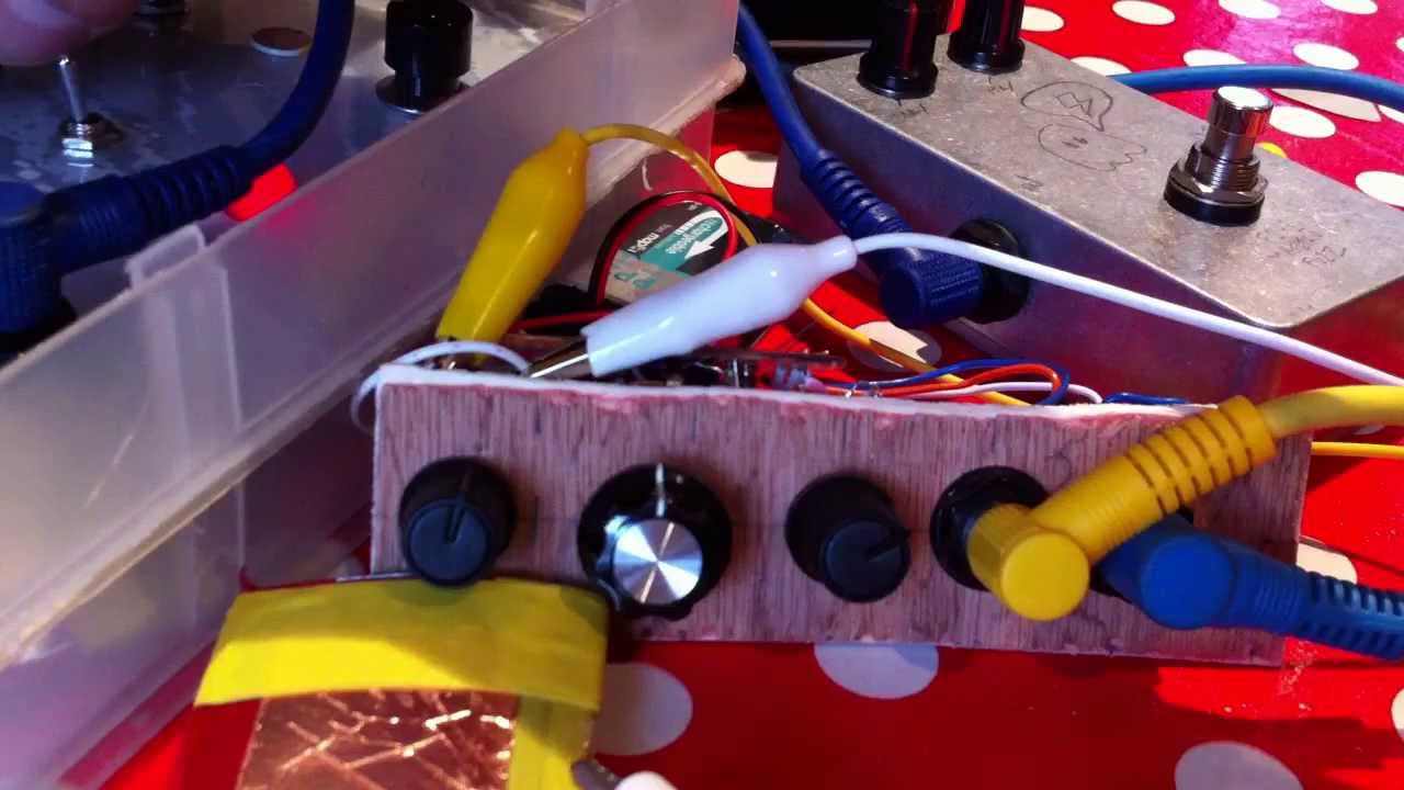 Bleep Box, Maestro Fuzz, WSG Filter, Force Sensor 1 - YouTube