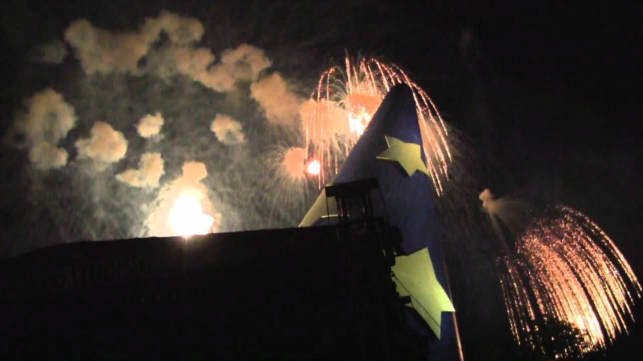 Star Tours 3D Opening Fireworks - YouTube