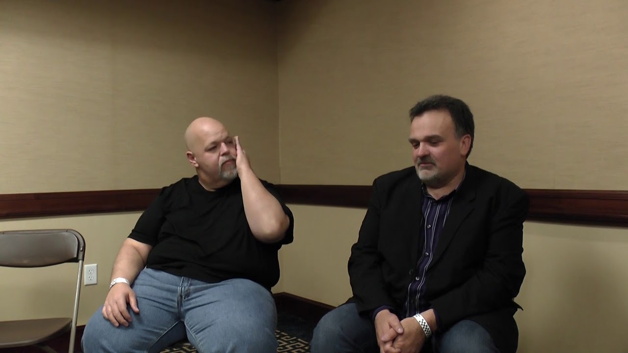 Phil Ledbetter and Steve Gully telling fun bluegrass stories - YouTube