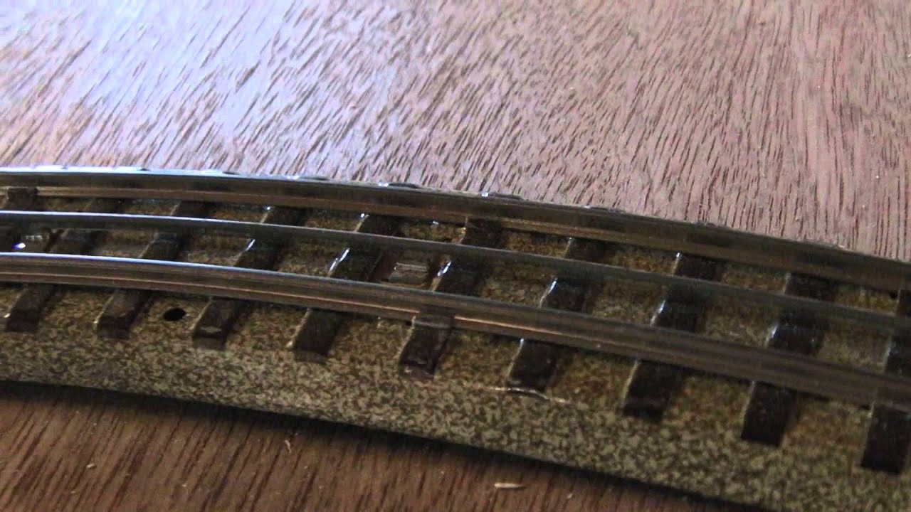 Hornby Dublo 3 Rail layout....and a comparison with Märklin. - YouTube