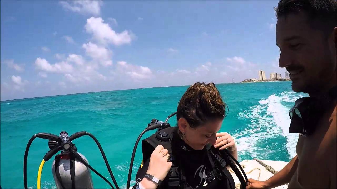 My First Time Scuba Diving! What an Amazing Feeling! - YouTube