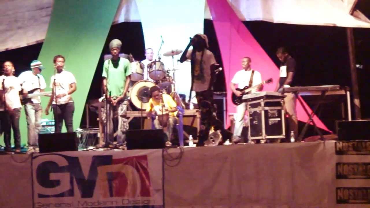 NAFTALY BANG BANG & JE NE SUIS PAS BEAU au 24 heures de REGGAE 2012 ...