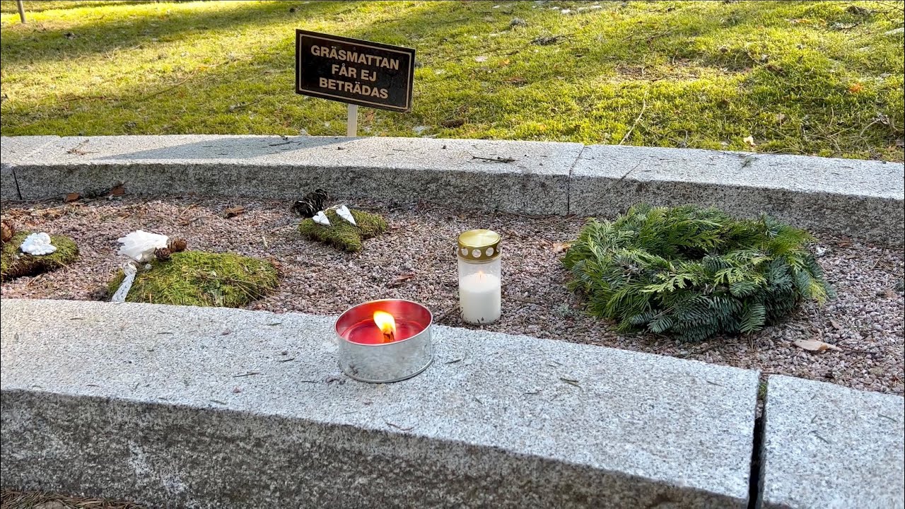 Södra Griftegården. Gislaved (möter en ekorre) - YouTube