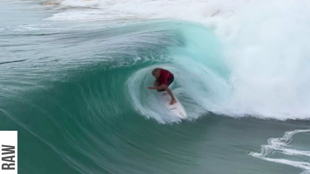 WSL Pros Score this Incredible Wave - YouTube
