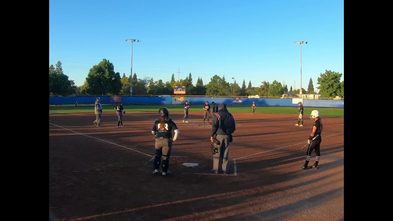 CA Breeze 2023 vs Universal - YouTube
