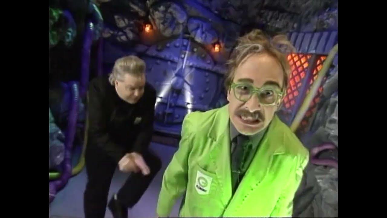 MST3K for Insomniacs: Gamera vs Zigra (5x) - YouTube