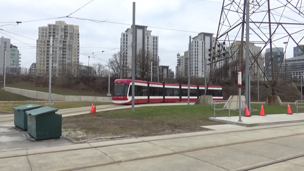 #4432 & #4498 at Humber Loop - YouTube