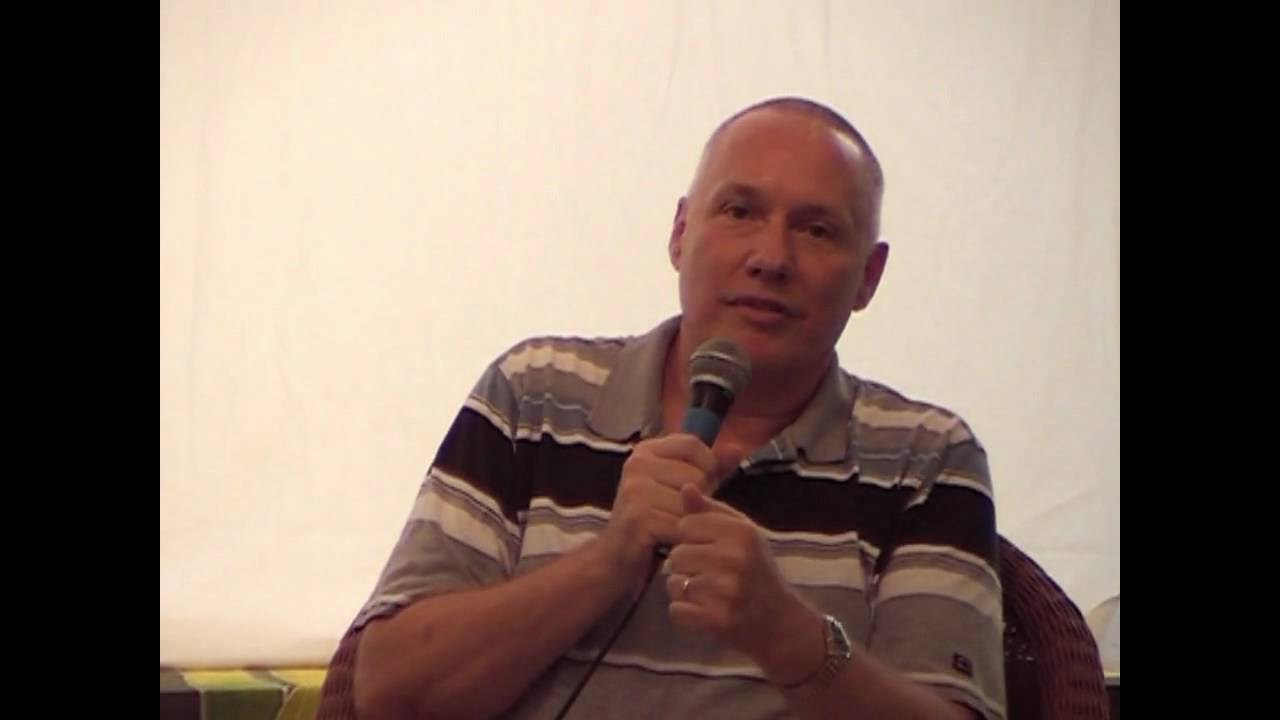 David Hoffmeister & Gary Renard -A Course In Miracles - YouTube