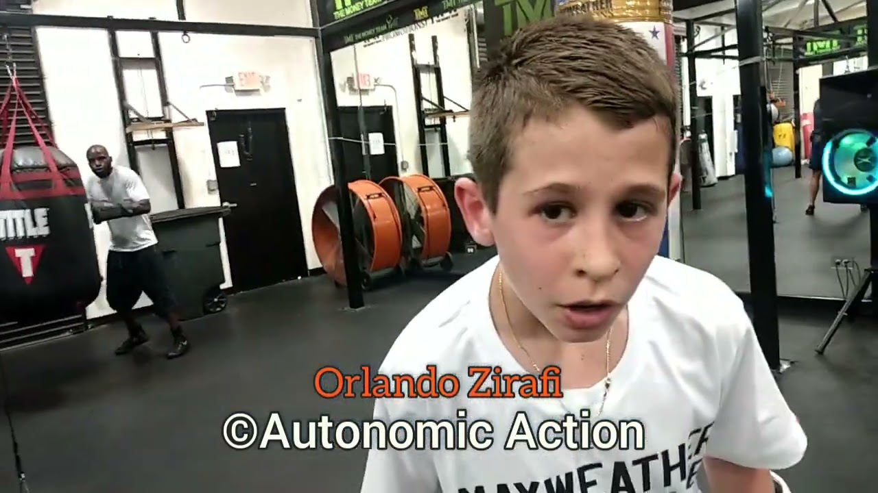 Orlando Zirafi Aussie AM fighter gets ring time at Mayweather gym in ...
