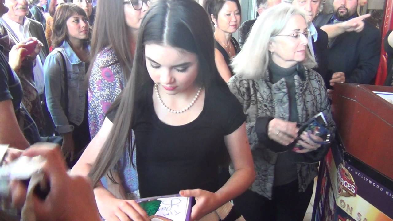 Landry Bender arrives to Phantom Of The Opera - YouTube