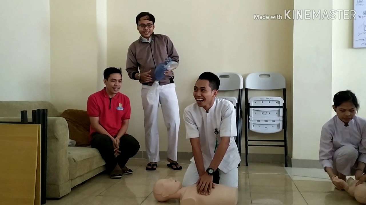 Bantuan Hidup Dasar (BHD) Pada Anak & Dewasa Di RS Firdaus - YouTube