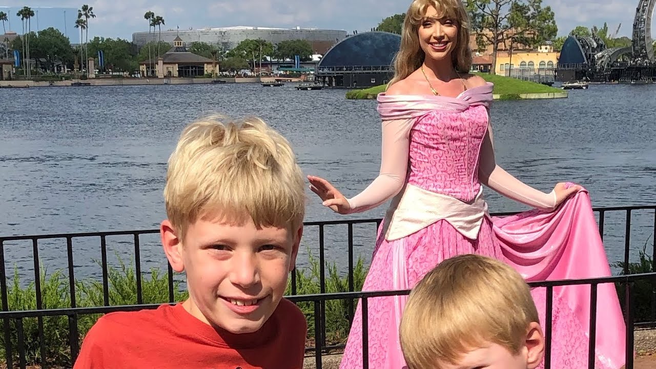 Epcot Part 2: Lunch, Frozen, & more Shenanigans - YouTube