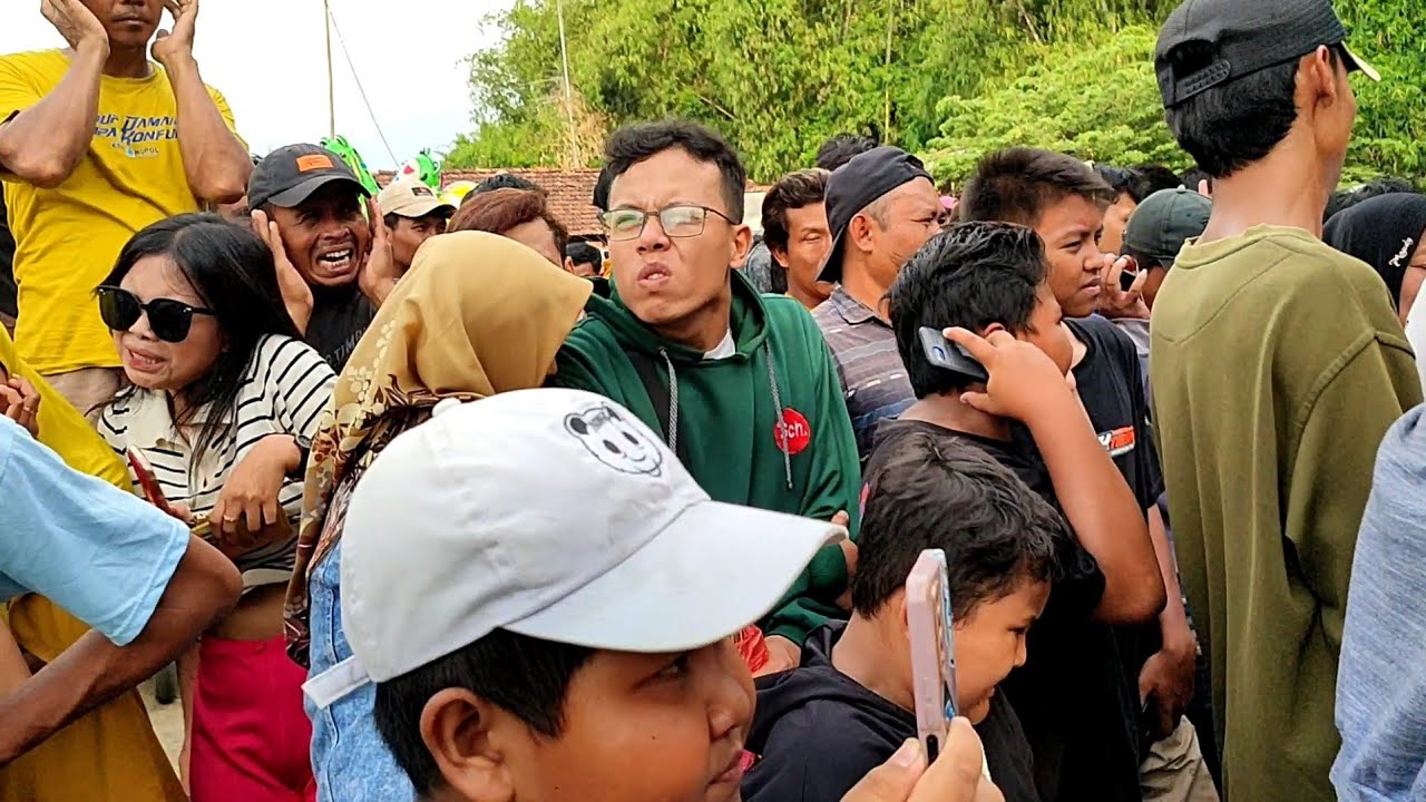 PRANK 🤣‼️BREWOG AUDIO BIKIN PENONTON JANTUNGAN DI KARNAVAL KUNIRAN PATI ...