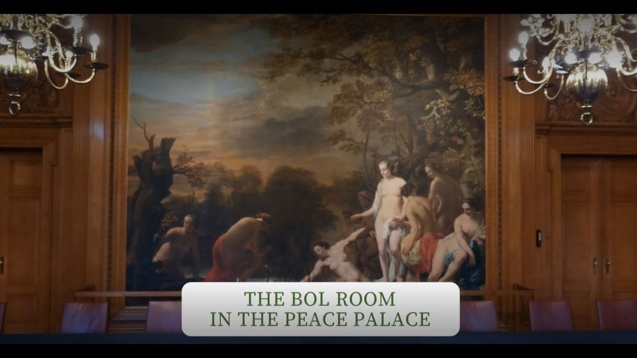 Bol Room in the Peace Palace - YouTube