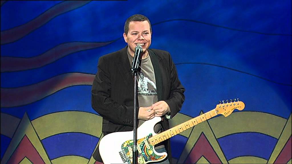 Rob Deering Sings at World Comedy 2004 - YouTube