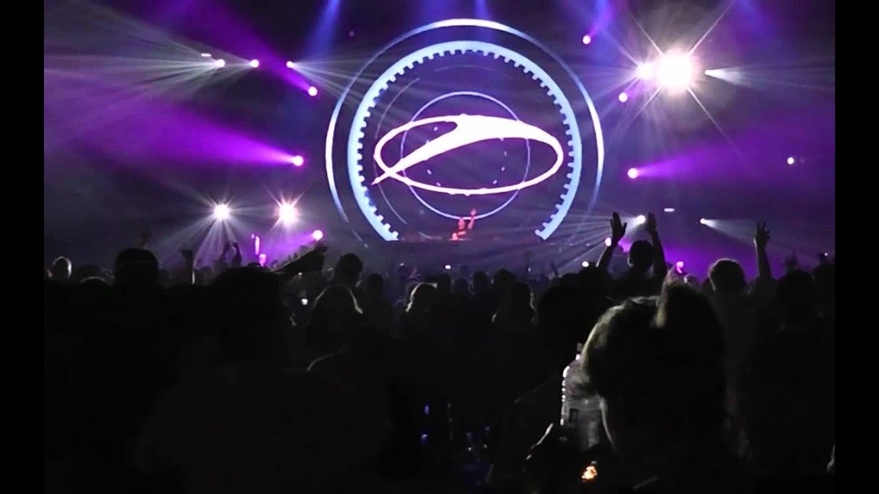 Moments 004: ASOT 550, Den Bosch - YouTube