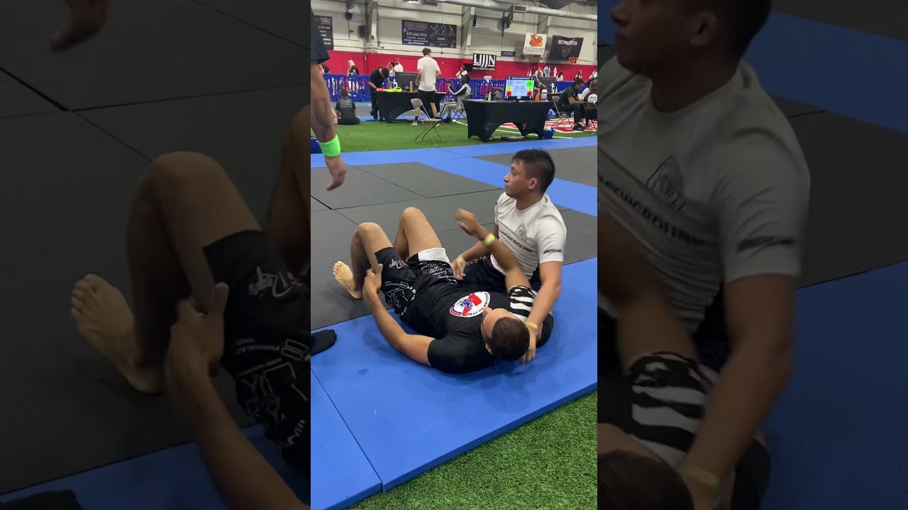 Pride BJJ Tournament. (White belts/ NoGi 162lbs) Jason Javier Royal BJJ - YouTube