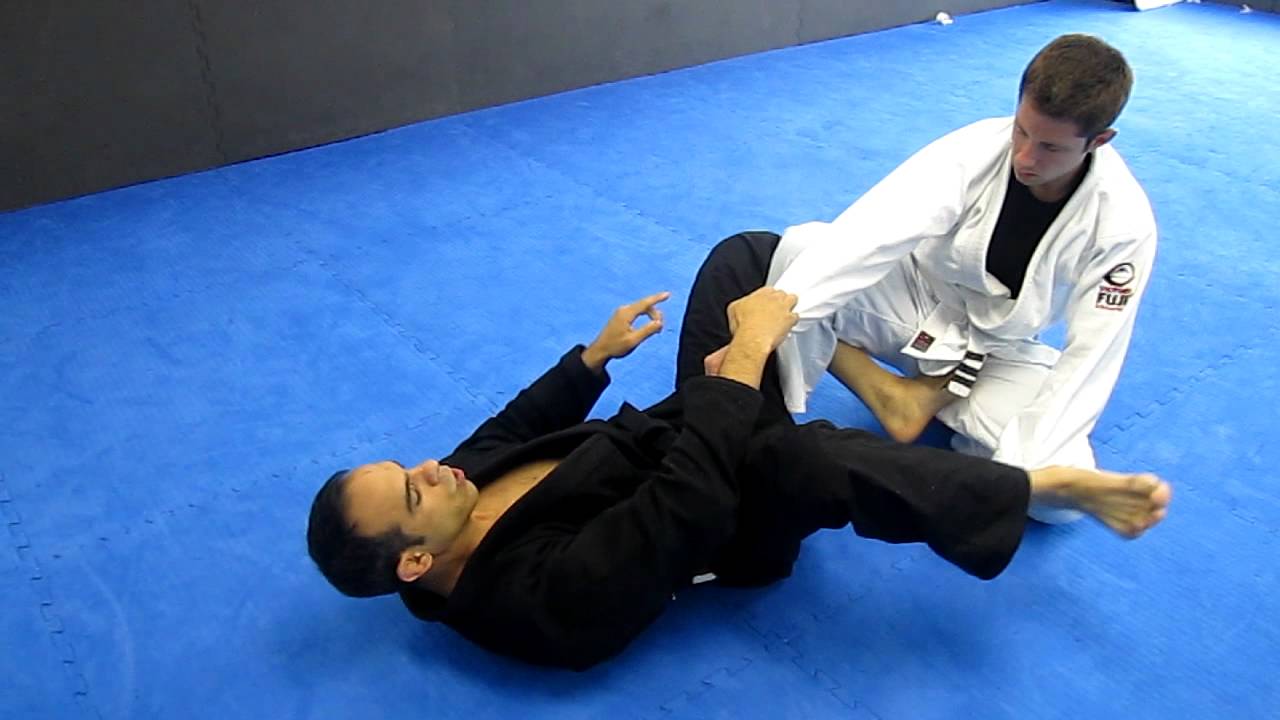 bjj de la riva guard tips - YouTube