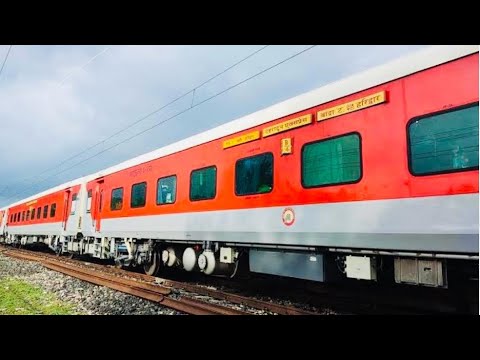 TRAIN NO -19020 hw bdts express HARIDWAR TO BANDRA TERMINUS - YouTube