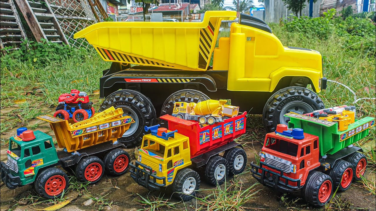 Mobil Truk Tronton Panjang Penuh Mobil Mobilan, Truk Molen, Mobil Robot ...