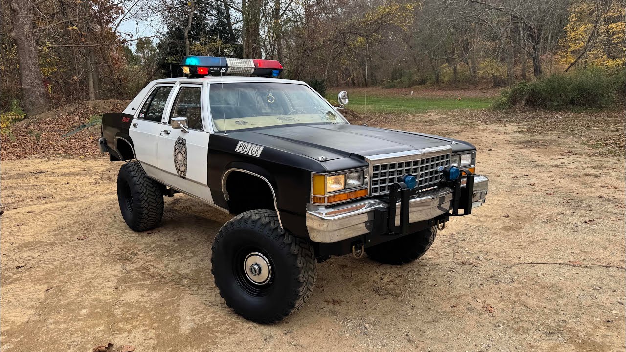 1983 Crown Vic Police Car Mud Bogger - YouTube