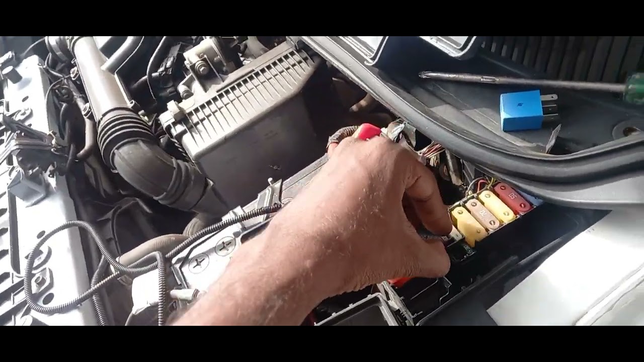 Renault Triber how to change Horn relay - YouTube