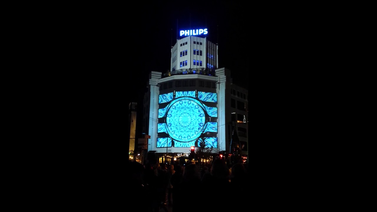 Glow 2018 Philips building lightshow - YouTube