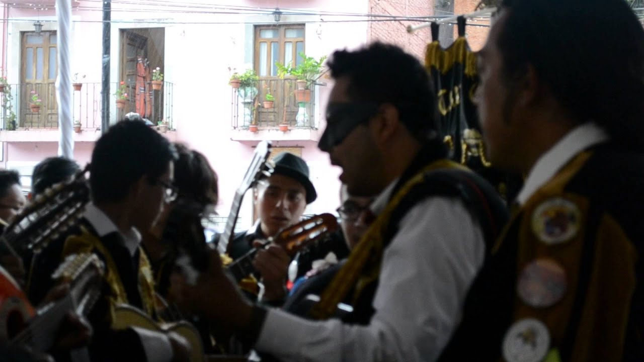 AIRES VASCOS TUNA COLONIAL DE LA SANTA FE - YouTube