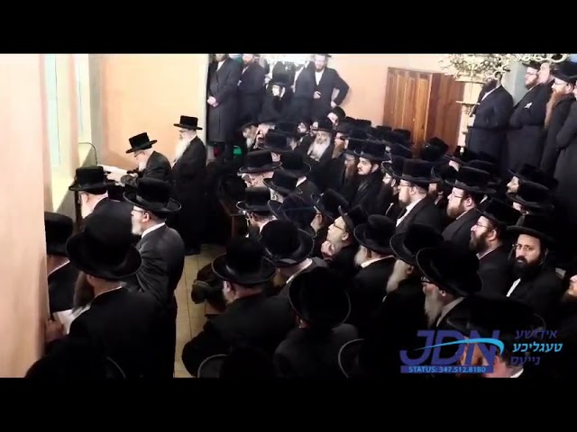 Skver Rebbe In The Rema Shul In Cracow - Teves 5784 - JewishTidbits