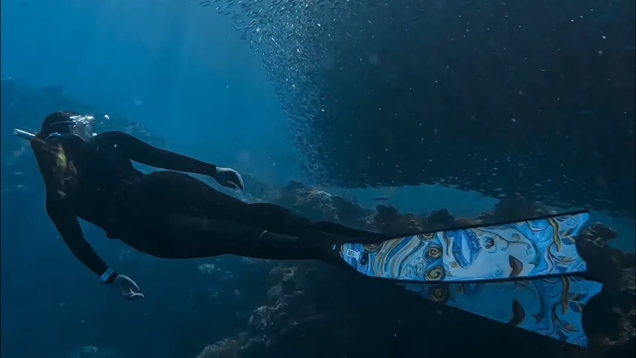 Moments of Relaxation and Unwinding/ Freediving - YouTube