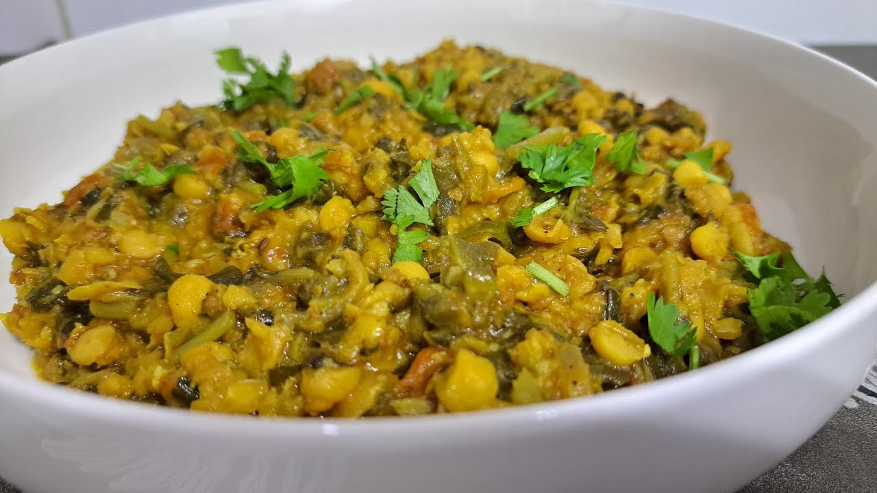 Kulfa Saag Recipe | Chana Daal saag | kulfa saag daal recipe | Daal ...