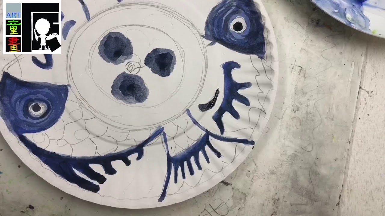 How to draw a blue and white porcelain using watercolor / 用水彩绘制青花瓷纸盘 ...