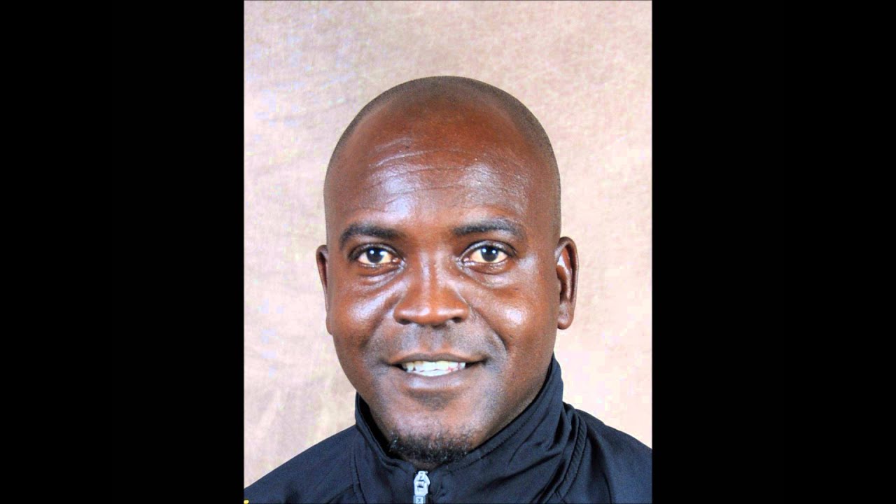 Reggae Boyz in Chile: Roy Simpson - YouTube