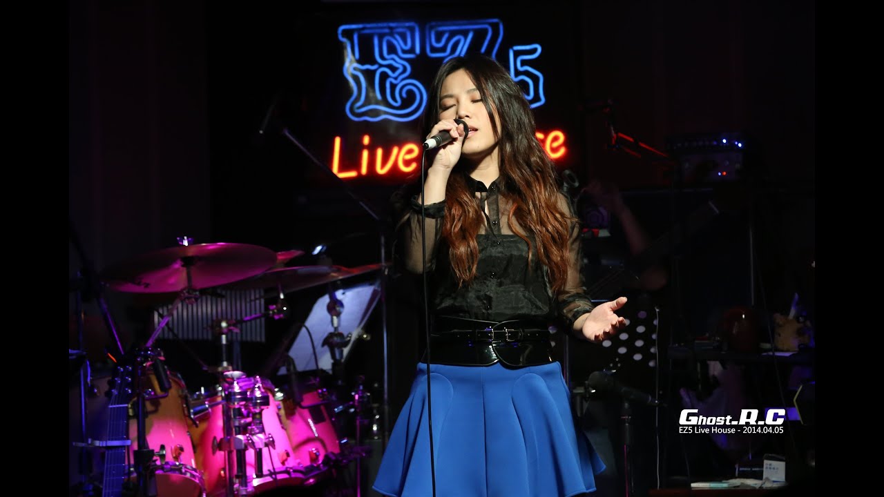 李佳薇 - 像天堂的懸崖(Live) @ EZ5 Live House [Ghost.R.C] - YouTube