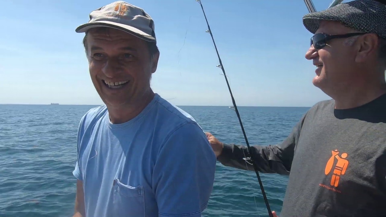 2020 jan 2nd happy fisherman fishing port phillip bay point cook - YouTube