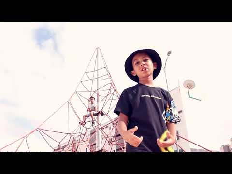 ADEMO - LA MOULA ( Official Music Video ) 4k [ PROD BY GRRAPA ]