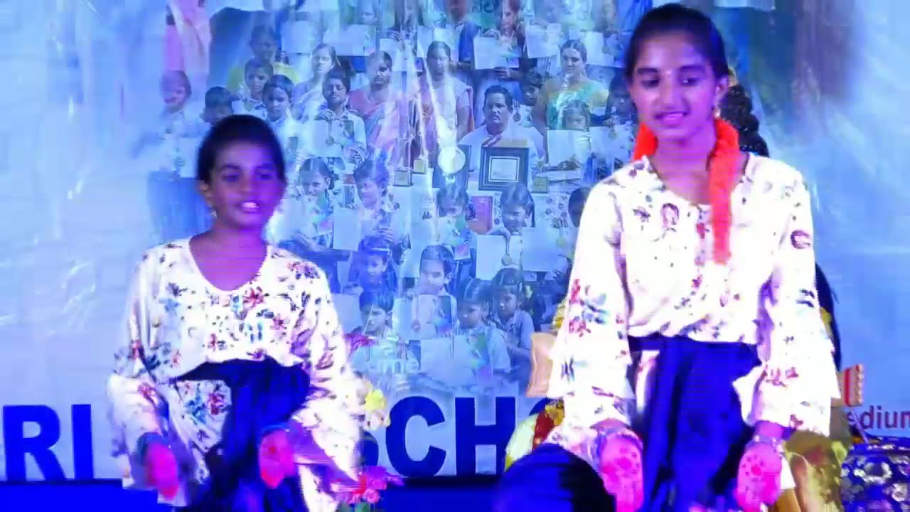 Welcome song by 6th class girls - YouTube