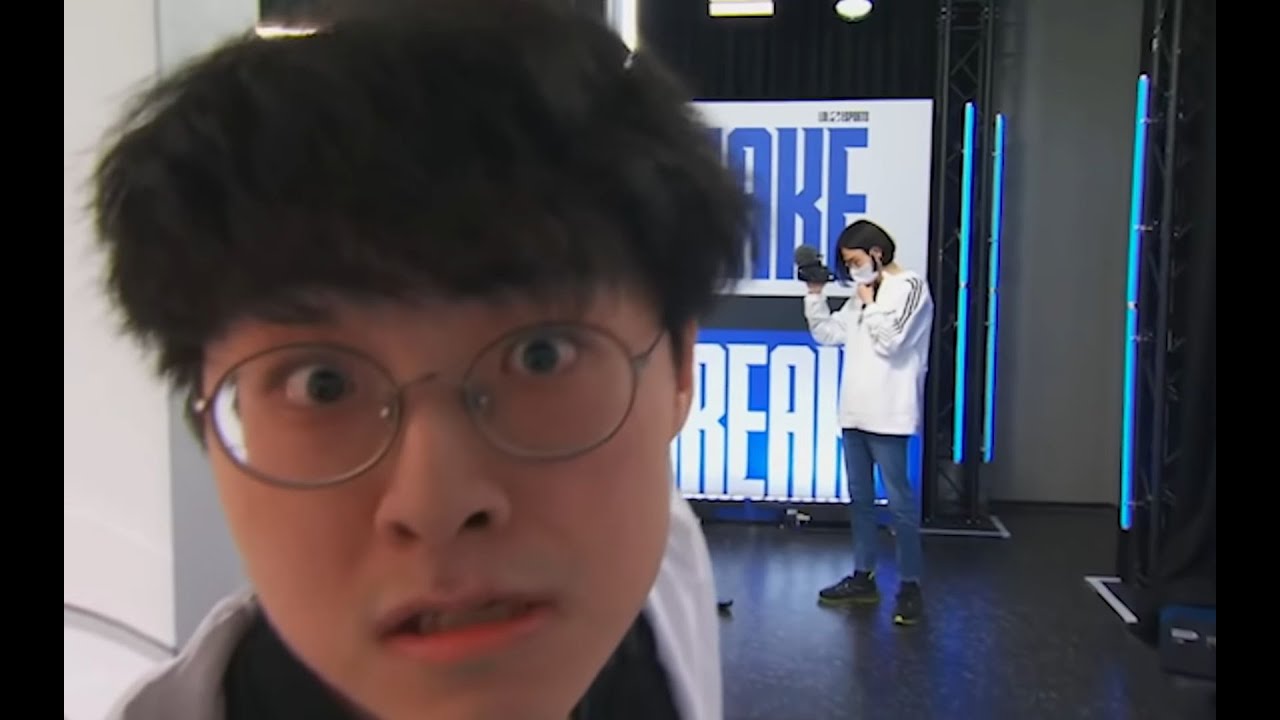 DK ShowMaker 许秀 Montage #2 S13 职业选手集锦 - YouTube