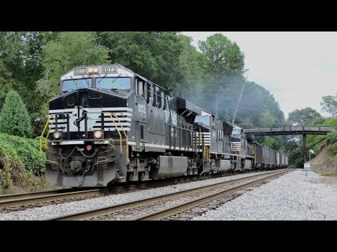 HD: NS 8072 leads NS Train 153 in Edwardsville, AL - YouTube