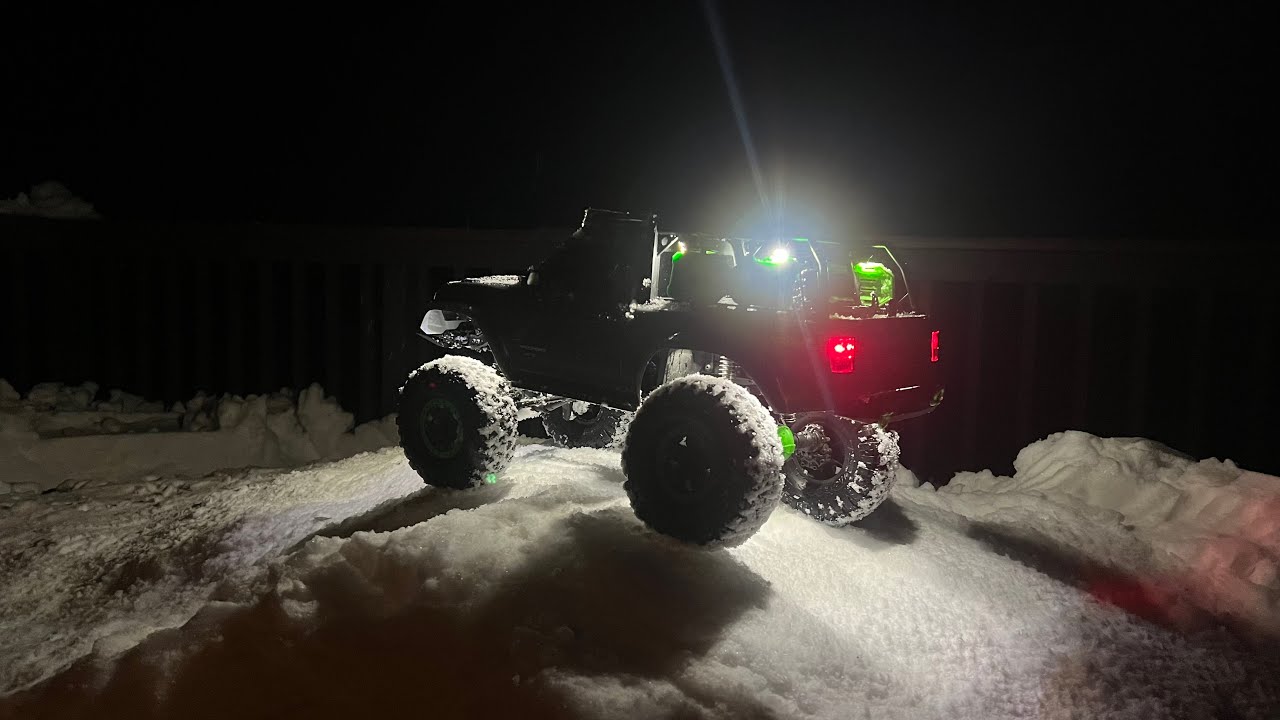 TRX-4 High Trail: Snow Course at Night - YouTube