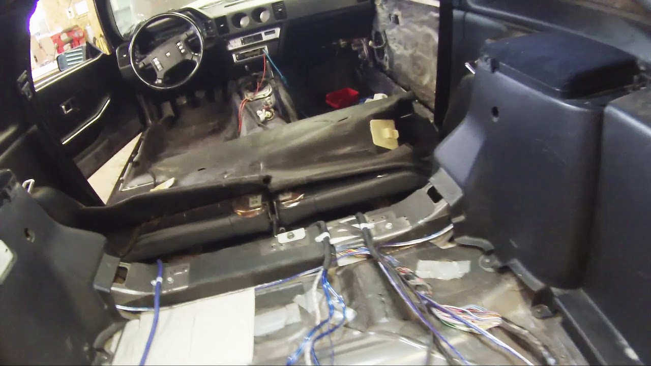 Z31 300ZX Stereo Upgrade Part 2 - YouTube