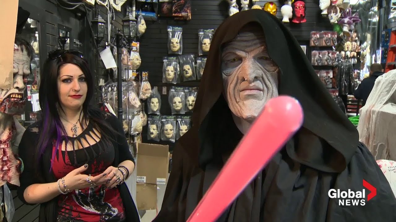 Top Halloween costumes this year [Reporter goes Palpatine] - YouTube