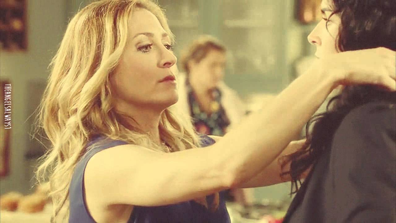 Maura y Jane l Everything Has Changed - YouTube