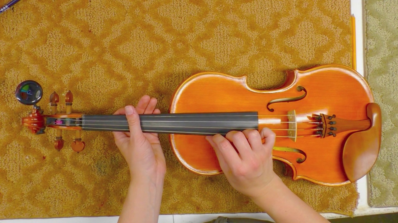 An Introduction to the Violin, with Dora - YouTube