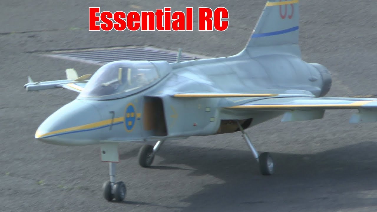 LARGE SCALE TURBINE RC JET: JAS 39 GRIPEN - YouTube