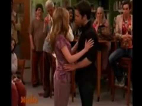 Sam and Freddie- The Reason (All Seddie kisses) - YouTube