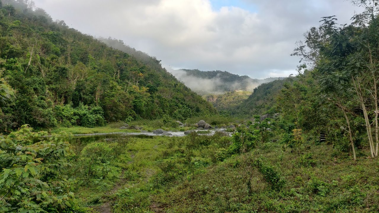 Acampando en el Rio Comerio - YouTube