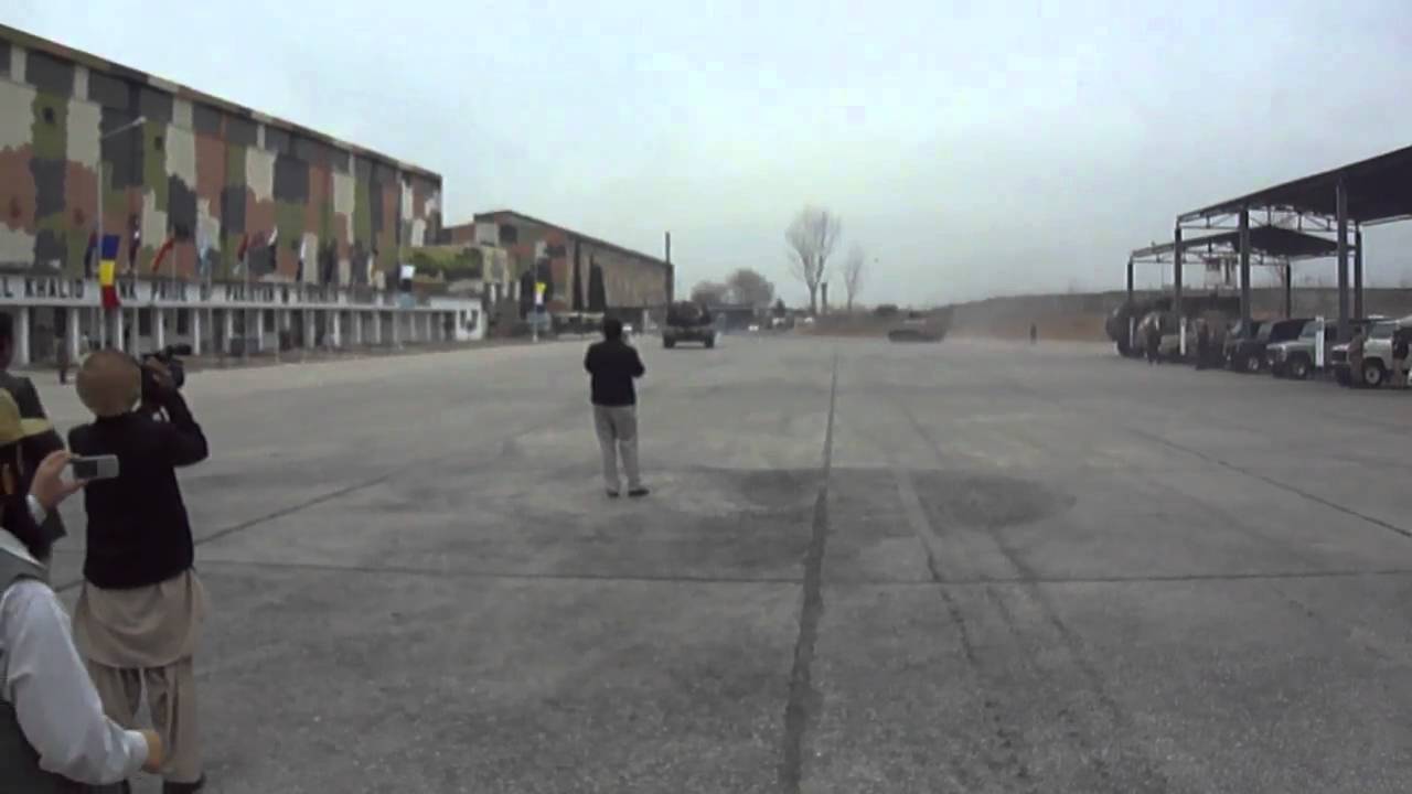 Asad Wahid - Pak Army's 'Saad' APC in HIT, Taxila - YouTube