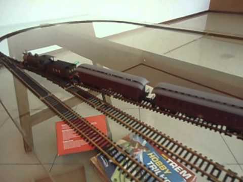 Trem Elétrico Frateschi - YouTube