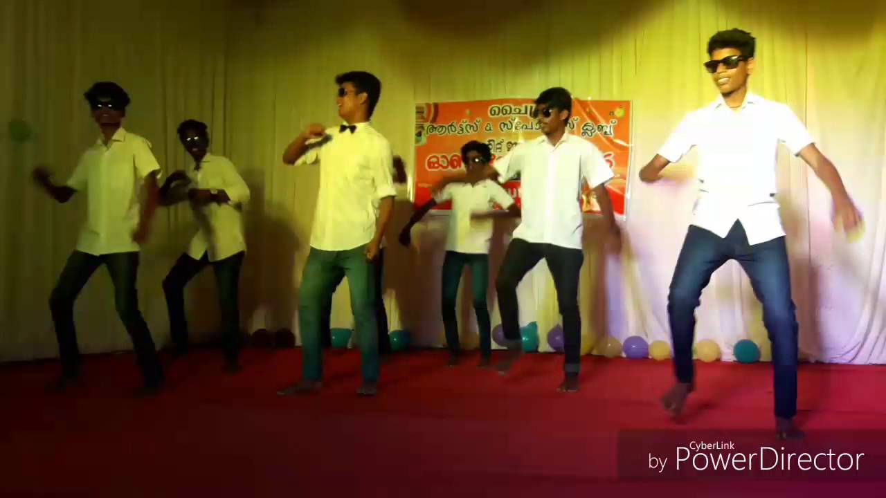 Chaithra Arts & Sports Club Thevara Ferry dance by Akhil & Team - YouTube